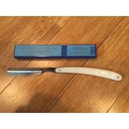 Solingen Straight Razor In Case " Extra Hollow Ground Made in Germany